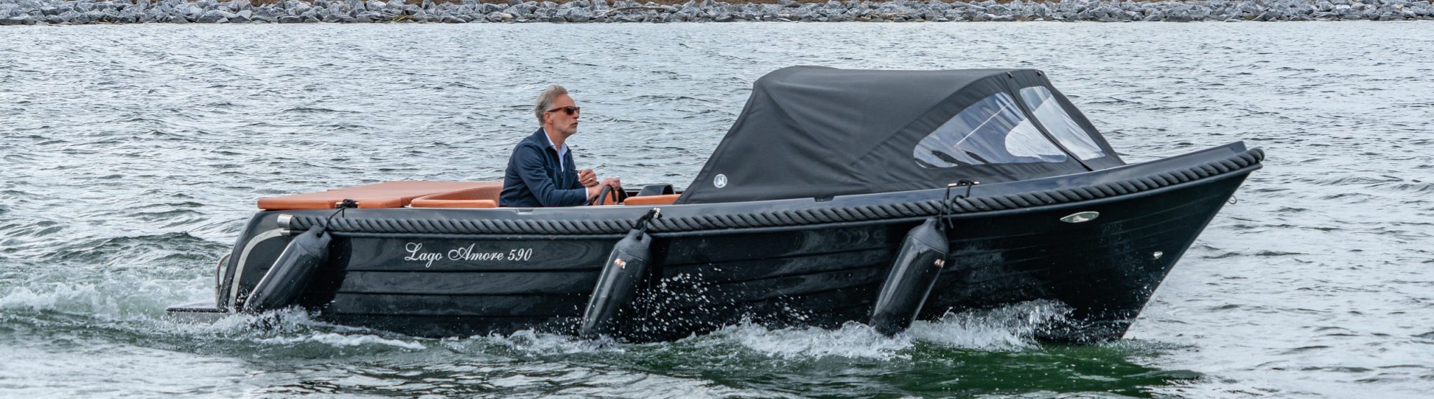 Sloep met kajuit - NAVIcation.nl